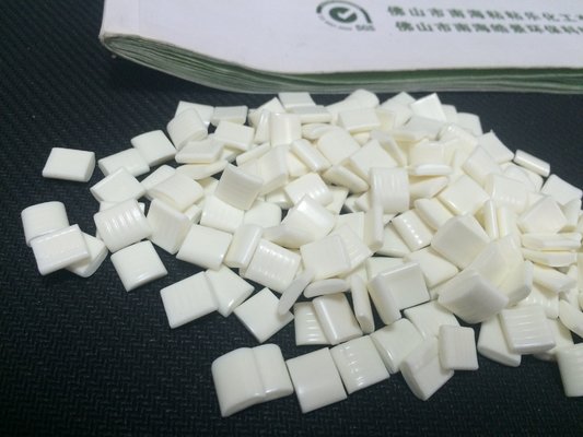Resin / EVA White Hot Melt Glue Pellets For Coated Paper / Writing Paper