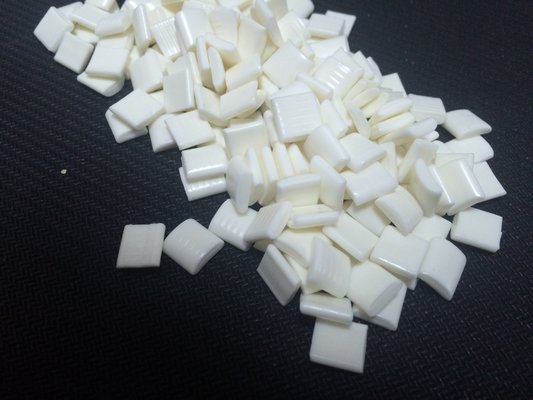 Resin White Grained Hot Melt Adhesive Soft Point 100℃ Hot Melt Granule SGS