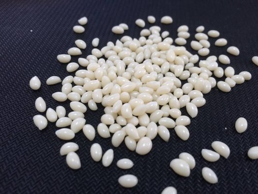 Anti Yellowing Hot Melt Adhesive EVA Hot Glue Pellets For Edge Banding Industry