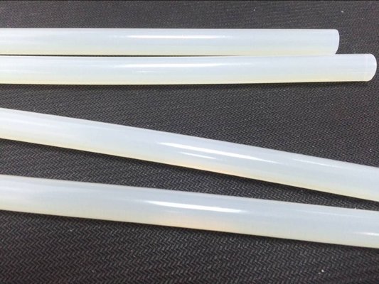 Heavy Gumming Translucent Hot Melt Glue Sticks For Carton Sealing High Strength