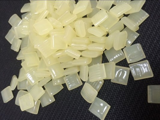 EVA Light Yellow Hot Melt Pellets No Drawing And High Bonding Strength For Box Packing