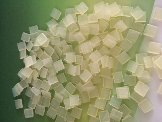 Carton Packaging Yellow Clear Hot Melt Adhesive Pellets EVA Long Open Time Odorless