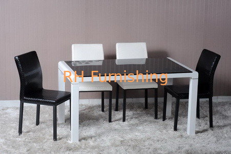 Modern Dining Room Furniture,White/Black Glossy Dining Table supplier