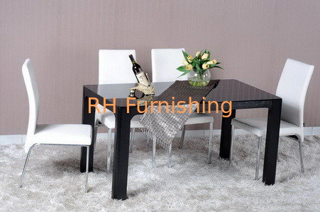 Modern Dining Room Furniture,Tempered Glass Dining Table supplier