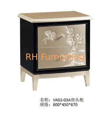 Neoclassic design of Luxury Bedroom sets High end Bed Headboard in Glossy black wood with Golden painting Nightstands supplier