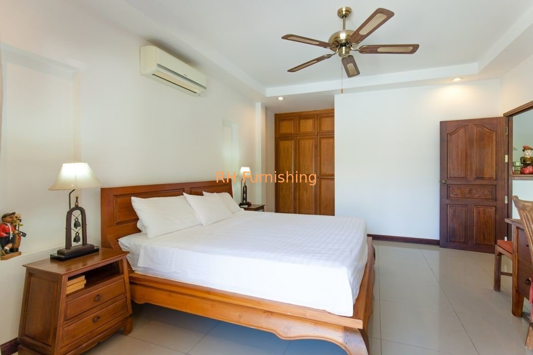 Ash solid wood bedroom furniture sets Holiday Apartment interior fit out supplier