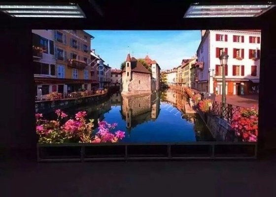 Indoor Electronic Billboard Advertising P1.667 Small Pitch LED Screen SMD 3in1