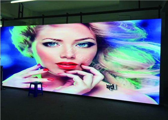 Indoor P1.9 Small Pixel Pitch LED Display Full Color Tube Chip For Advertising