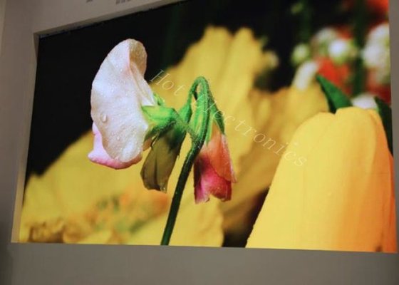 Commercial SMD Small Pixel Pitch Led Display HD 1000 Nits Brightness