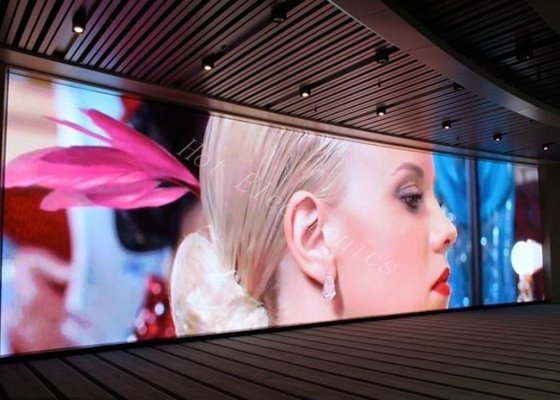 Customizable 4000Hz Small Pixel Pitch Led Display SMD 3-In-I With Long Life