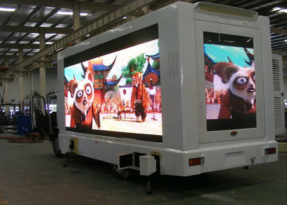 Iron Slim Cabinet Mobile Truck LED Display 6500 Cd/m2 Brightness For Advertising
