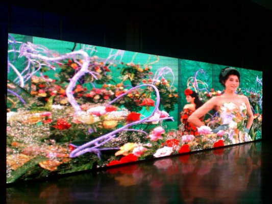 Commercial P16-33 LED Mesh Display Flexible Led Panel Customized Sizes