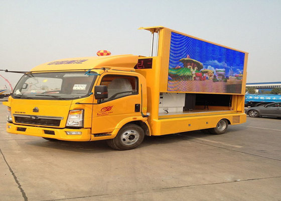 IP65 Mobile Truck LED Display Rental , Outdoor Led Video Display P5.95
