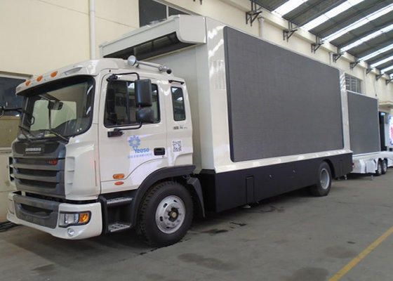 Qutdoor Mobile Truck LED Display Lightness Mobile Led Advertising Vehicle