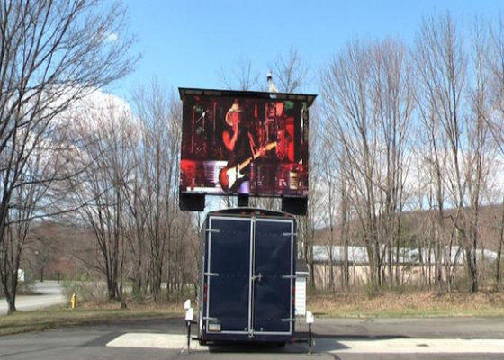 IP65 Advertising Mobile Truck LED Display Low Power 220V / 110V Voltage
