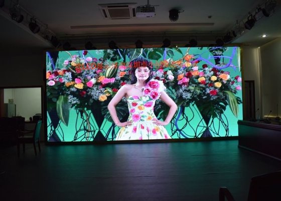 Commercial SMD 2121 Full Color Led Display Apply To Seamless Stage
