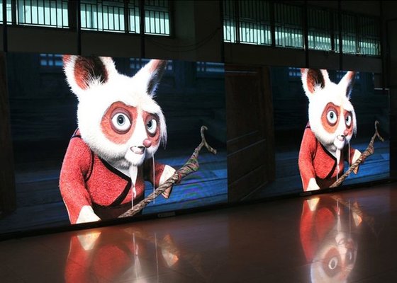 High Resolution P2 Led Advertising Display Aluminium Die Casting With 220V / 110V