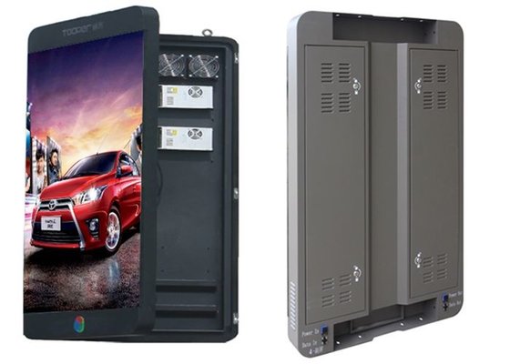 Slim Cabinet SMD LED Poster Display P5 , Lightness Led Light Box Screen Rental