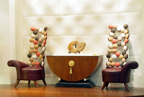 China Mahogany High Gloss Veneer Wood Console Table Half Round  For Lobby Corner Table supplier