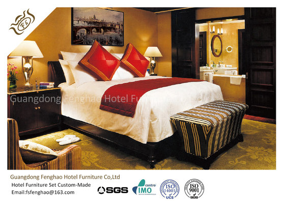 China Commercial Dark Walnut Veneer Full Size Wood Bed For 5 Star Hotel supplier