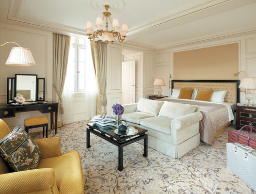 European Style Five Star Hotel Furniture / Luxury Bedroom Furniture supplier