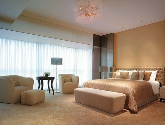 Hotel Leather King Size Bedroom Sets With Solid Wood Writing Desk Set supplier