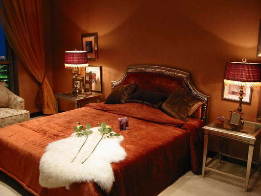 Luxury Star Bedroom Furniture Carved Gilding King Size Veneer For Villa supplier