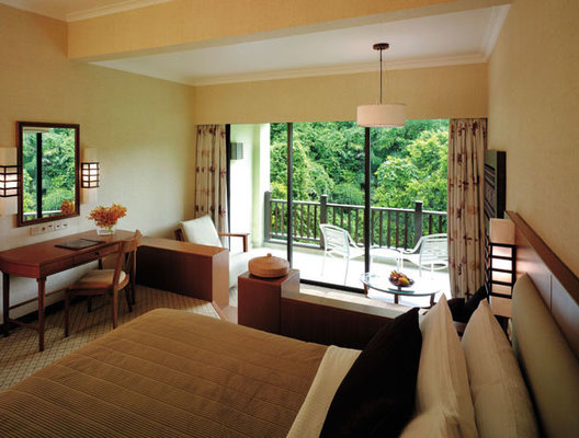 Modern Fabric Bedroom High End Hotel Furniture With Ebnoy Wood Veneer Finish supplier