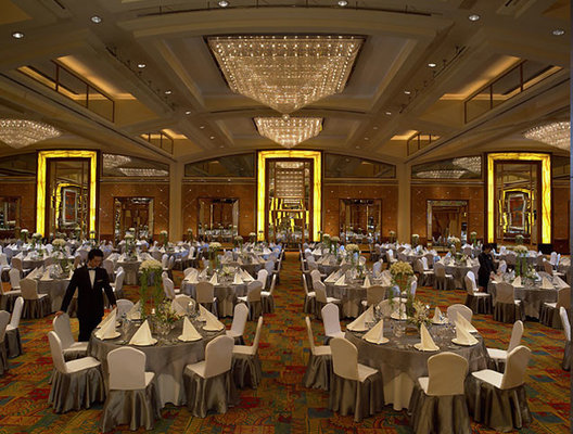 Commercial Lobby Table Furniture With Stainless Steel Leg And Round Dining Table supplier