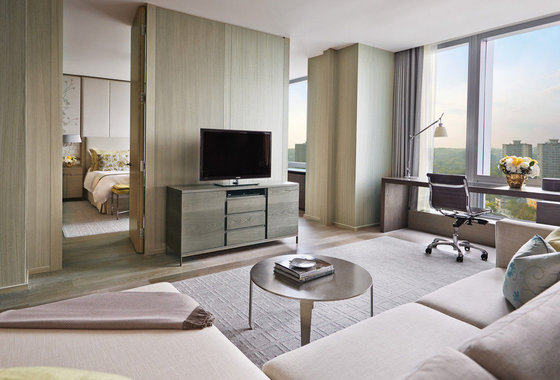 Modern Hotel Style Bedroom Furniture Nature Timer Wood  Veneer For Five Star Hotel supplier