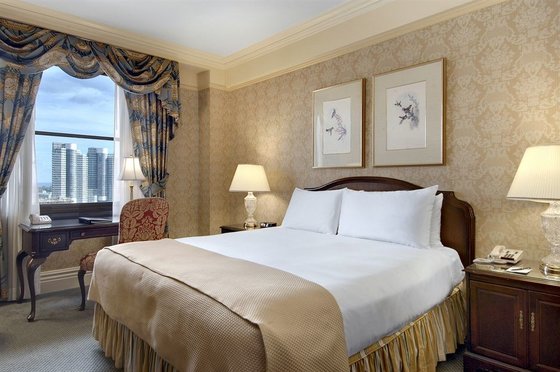 Luxury  King / Twin Bed Ebony Wood  Guest Room Furniture MDF Custom supplier