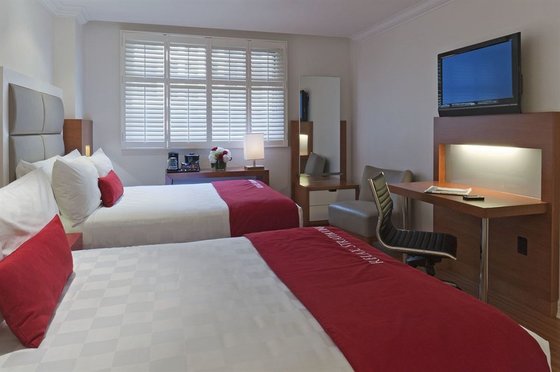 Economic Panel Modern Hotel Furniture Traditional Formica Laminate Budget Hotel Furniture supplier