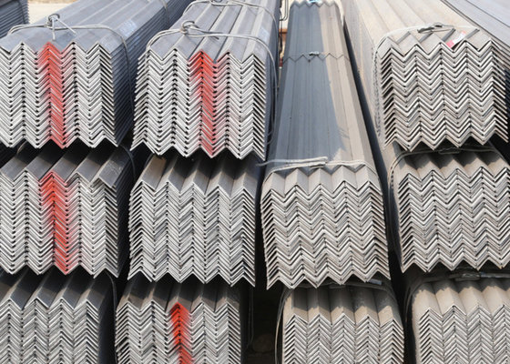 30 * 2.5mm Carbon Hot Rolled Angle Steel Equal / Unequal Type 12 Meter Length