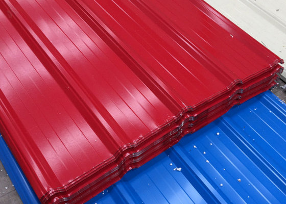 Largeur en acier enduite de feuille de toiture de couleur faite sur commande de couleur de RAL 9003 780mm - 1000mm