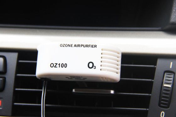 Mini Air Purifier For Car , Ozone Under Stable 12V Air Fresher With Pure Ozone