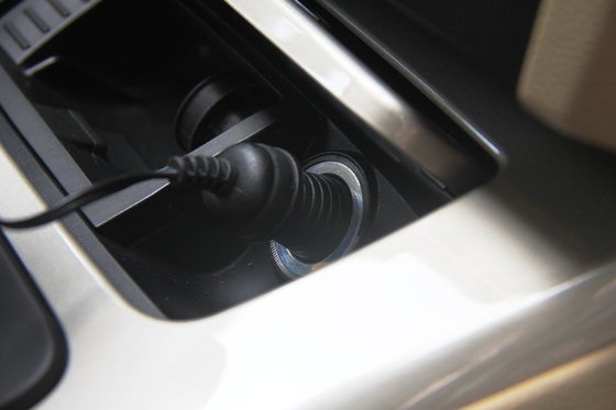 Micro Fireproof ABS Portable Air Purifier For Car With Ozone 12 V