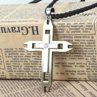 Christian crosses Mediterranean necklace style hollow diamond necklace jewelry QNN4005