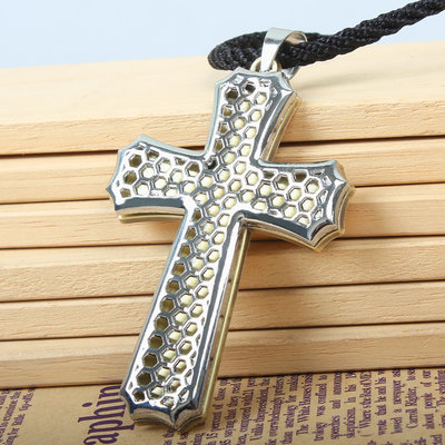New theme jewelry wholesale hollow cross titanium steel cross pendant QNN4008