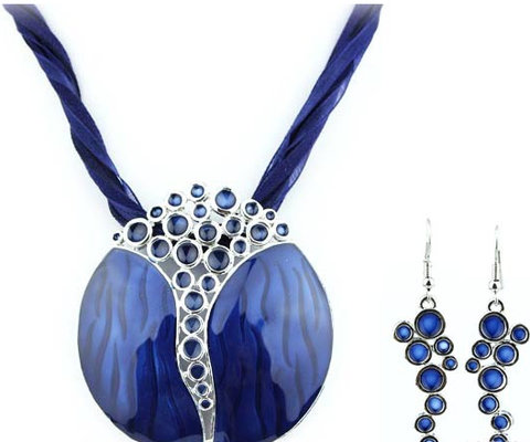 Retro Enamel round pendant necklace earrings set Circular hollow necklace Ladybug necklace BJX4324