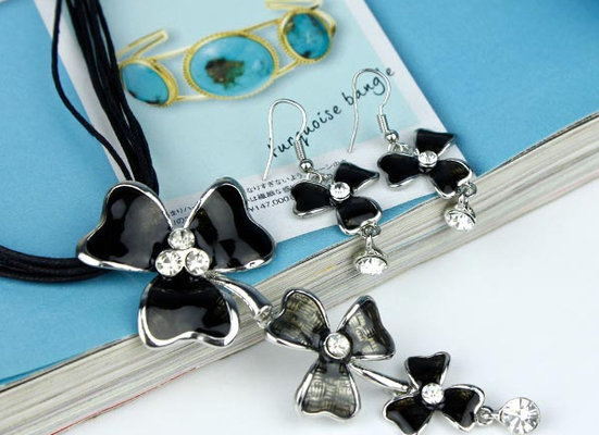 Alloy enamel necklace earrings red flowers red flowers necklace earrings necklace jewelry set flower buds BJX-4334