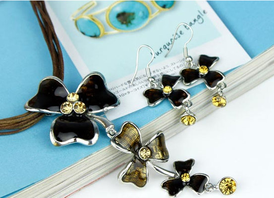 Alloy enamel necklace earrings red flowers red flowers necklace earrings necklace jewelry set flower buds BJX-4334