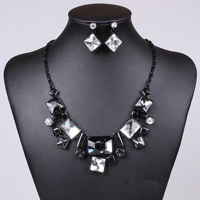 Retro pop stained glass necklace Classic Square Necklace Square earrings Rectangular jewelry wholesale MD1415