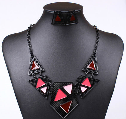 Retro trapezoid necklace Diamond necklace Irregular drip Coffee Necklace Wholesale earrings MD1420