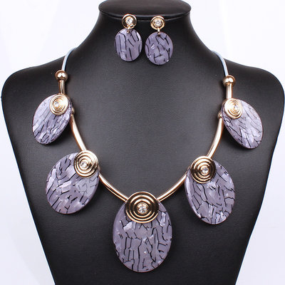 Egg-shaped necklace High-end multi-colored resin earrings necklaces Thread Necklace Spiral necklace MD1425