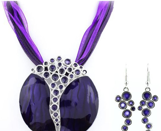Retro Enamel round pendant necklace earrings set Circular hollow necklace Ladybug necklace BJX4324
