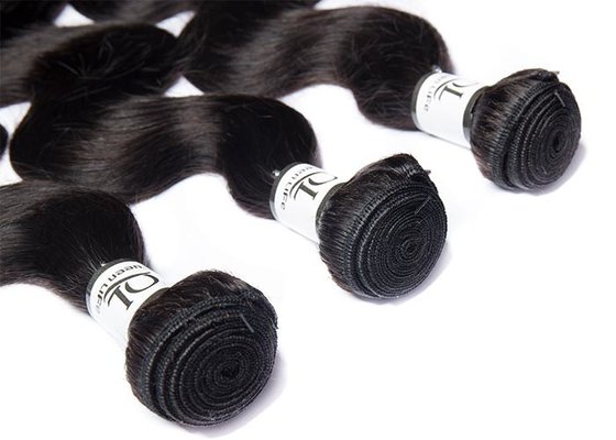 I pacchi malesi del tessuto dei capelli di Queenlife, estensione dei capelli umani 1b impacchetta
