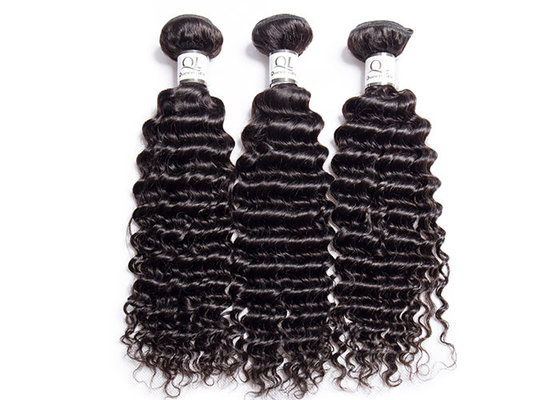 Tessuto in profondità riccio di Remy dell'essere umano di 100%/capelli vergini ricci profondi delicatamente indiani