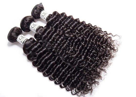 Pacchi profondi del tessuto dei capelli ricci, nessun capelli brasiliani vergini dell'odore 3 pacchi