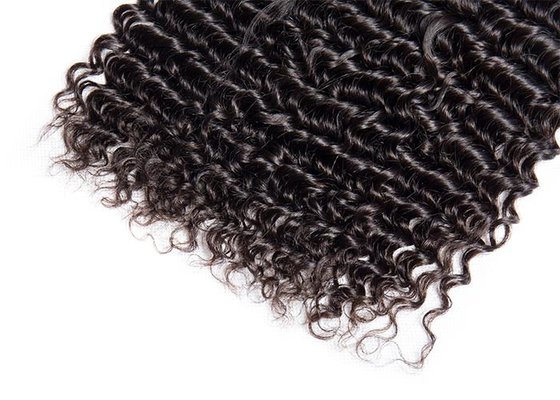 Pacchi profondi vergini comodi dei capelli ricci con la chiusura del pizzo 3 pacchi