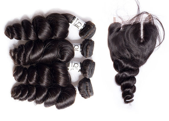 Allenti i capelli brasiliani non trattati di Wave 4 pacchi con la chiusura del pizzo